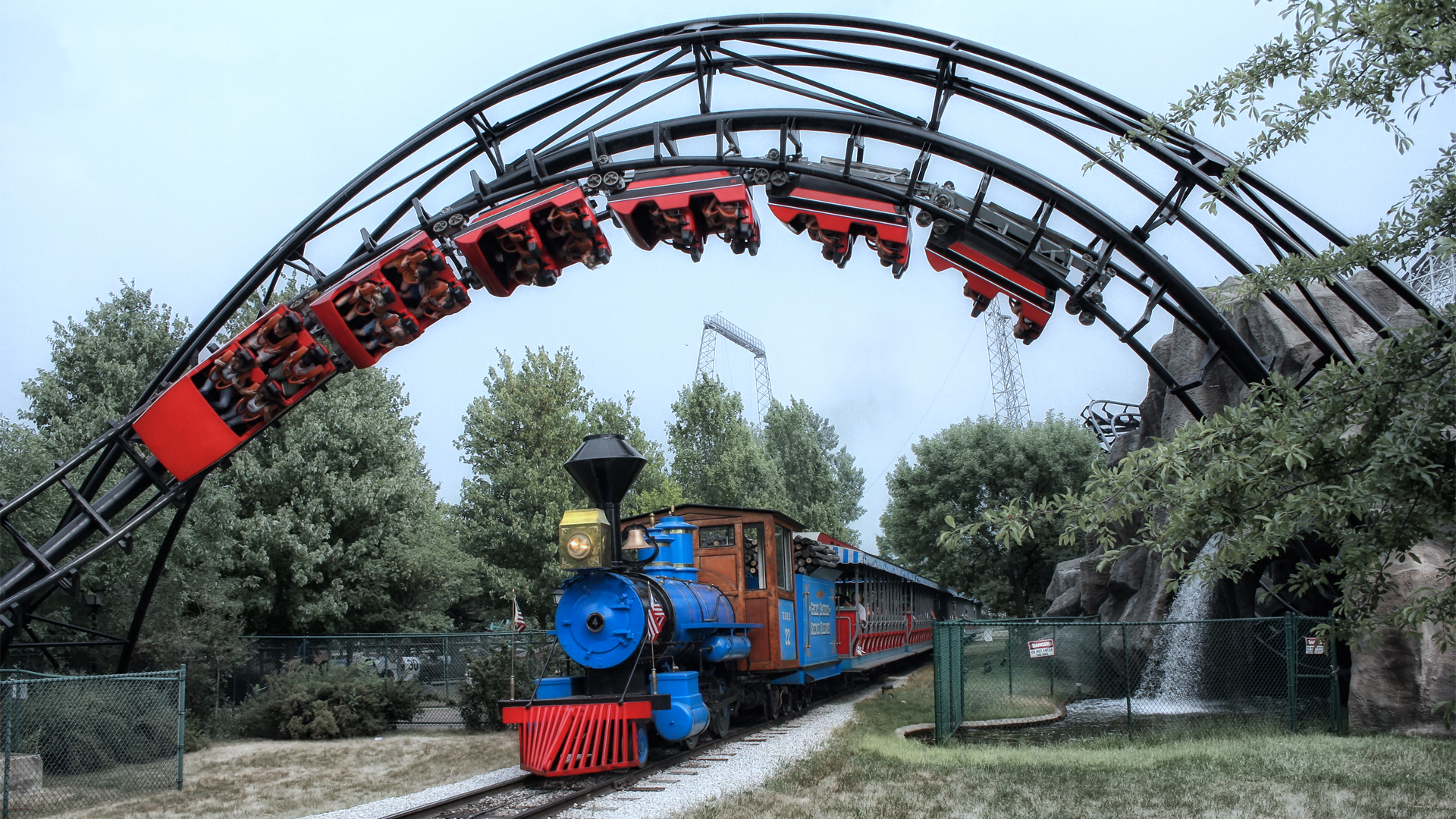 Coasterimage - Roller Coaster Pictures, Photos and Videos | Theme Park ...